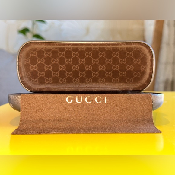 Gucci | Accessories | Gucci Eyeglass Sunglasses Case Lens Cloth ...